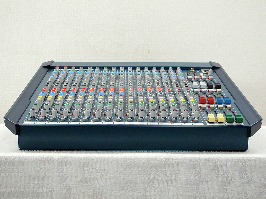Allen&Heath MixWizard3 12M ミキサー @23002 / 中古オーディオ買取、販売、通販のショップアフロオーディオ横浜