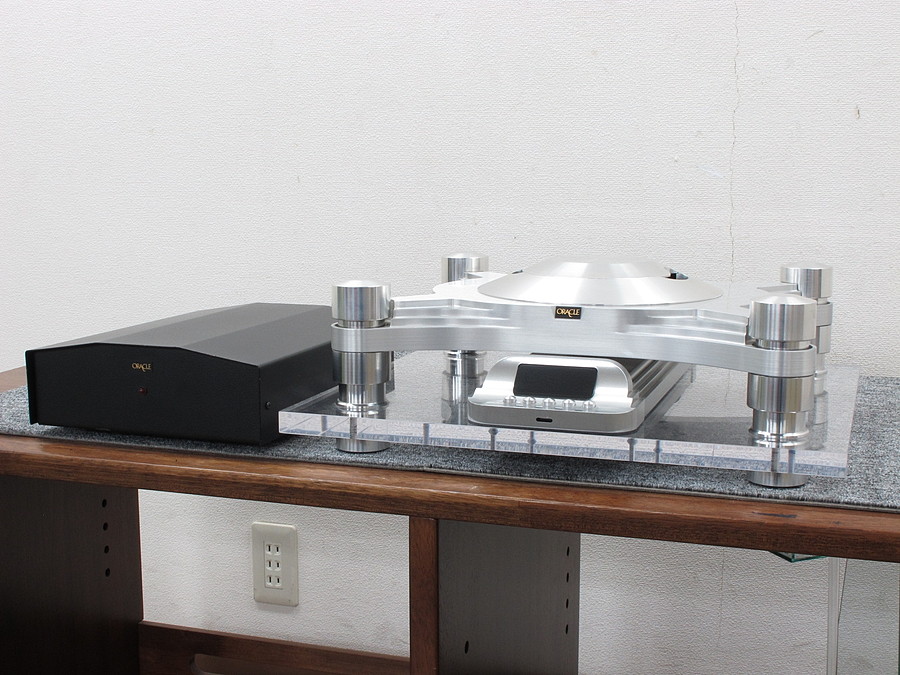 オラクル ORACLE CD2000 正規輸入120V CDプレーヤー @41035 / 中古オーディオ買取、販売、通販のショップアフロオーディオ横浜