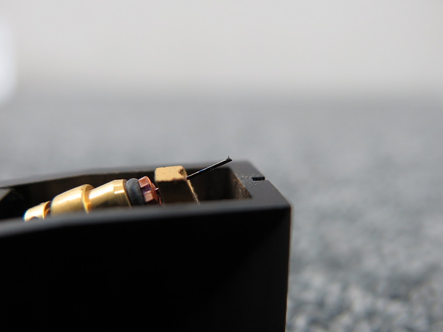 ベンズマイクロ Benz Micro RUBY Z MCカートリッジ 元箱付 @42730 / 中古オーディオ買取、販売、通販のショップアフロ ...