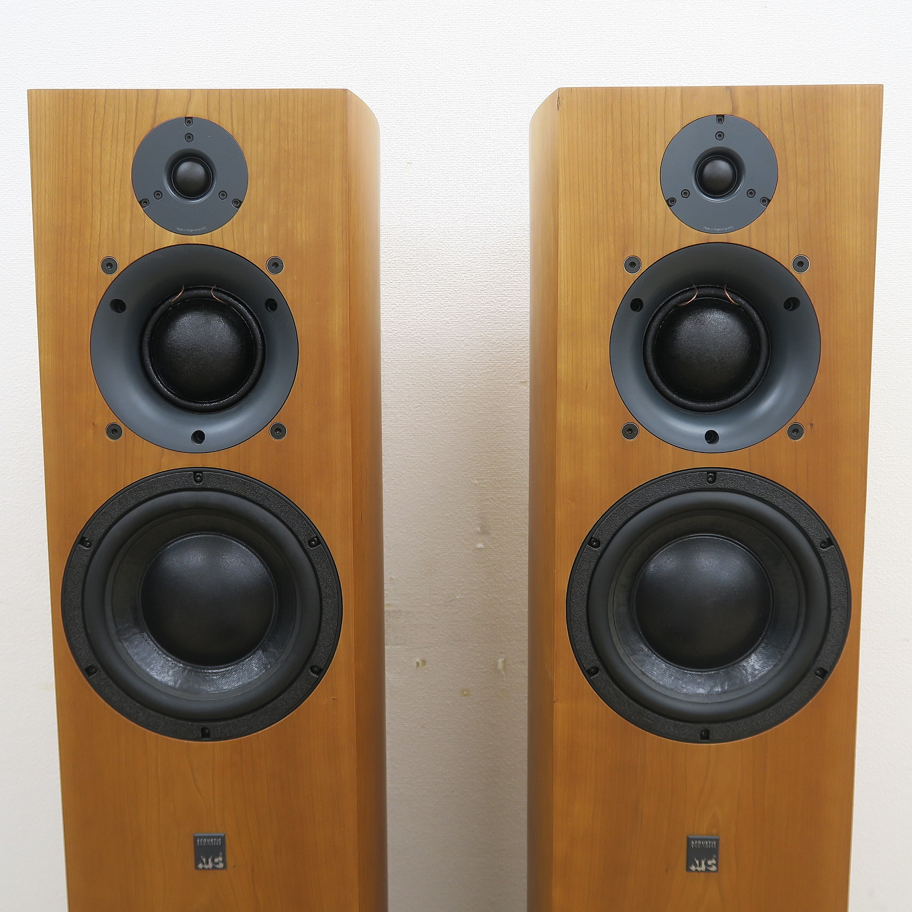 【Cランク】ATC new SCM40 スピーカー エーティーシー @56182 / 中古オーディオ買取、販売、通販のショップアフロオーディオ横浜